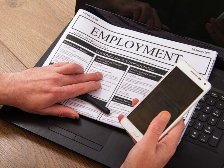 How To Write A Good Job Advert (In 6 Steps) - Ad Warrior